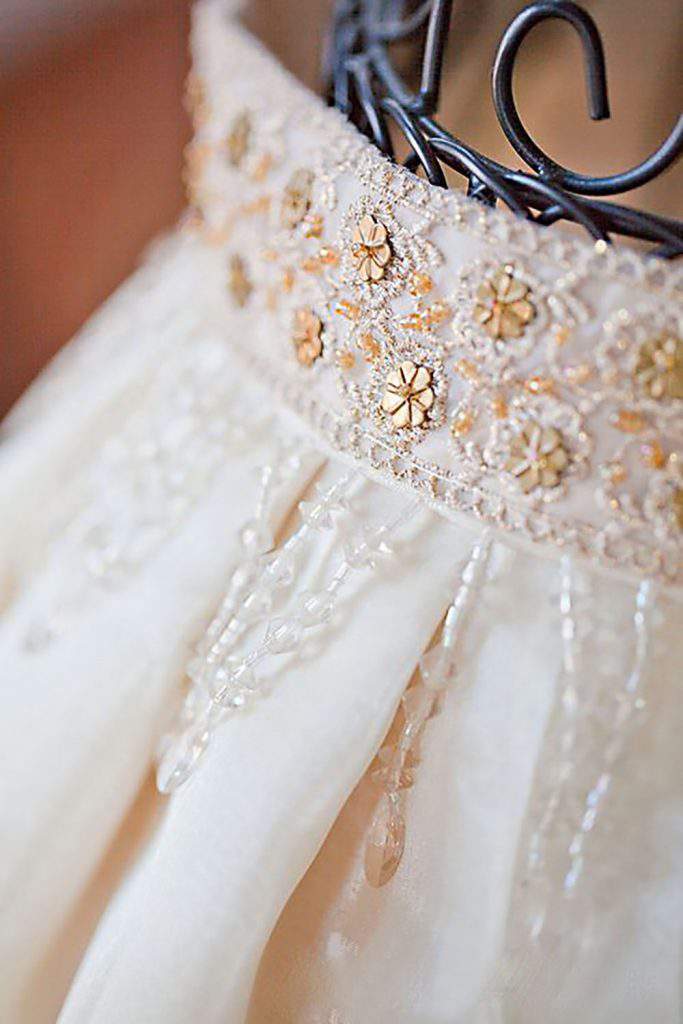 Queen Victoria &A Royal-Inspired Apron | Celebrate Creativity