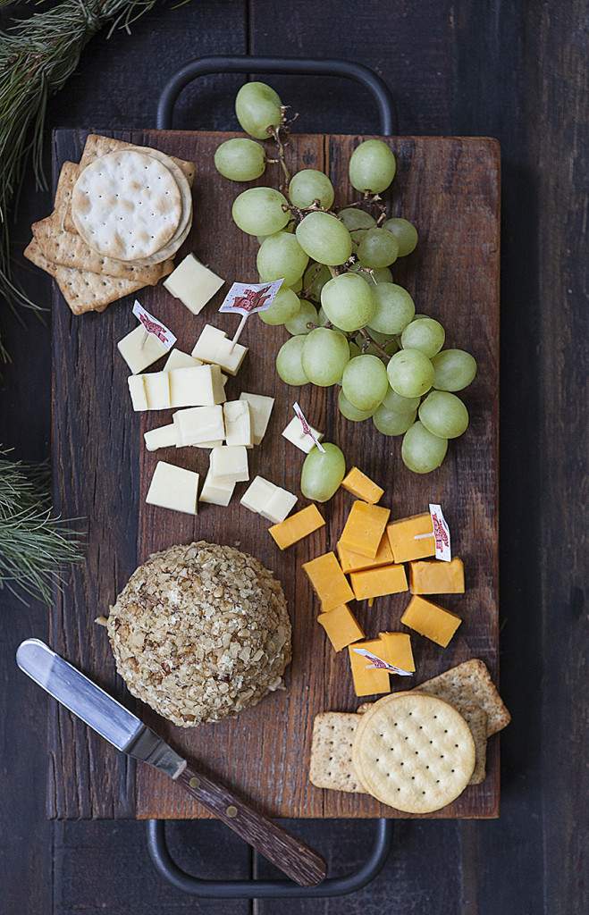 New Year's Cheese Ball | Celebrate Creativity