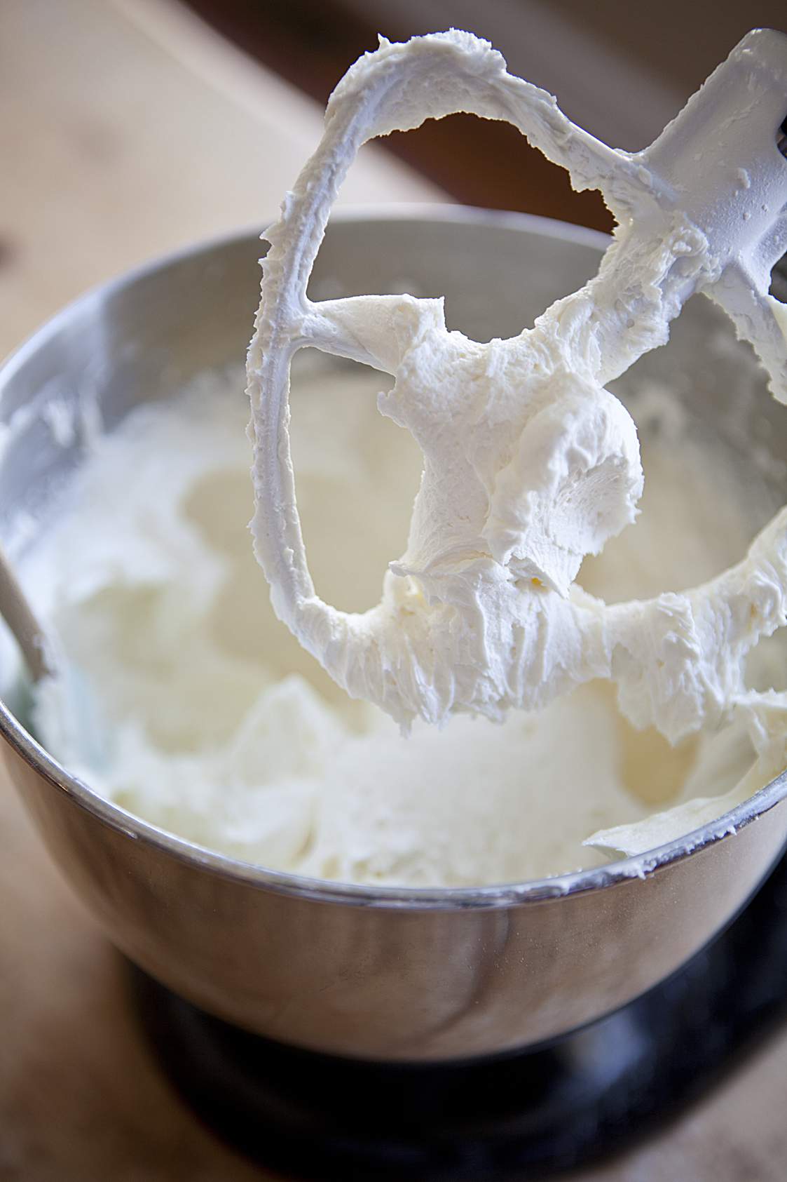 How to Frost a Cake | Celebrate Creativity